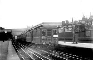 District Railway 'Boxes' | Rail Express